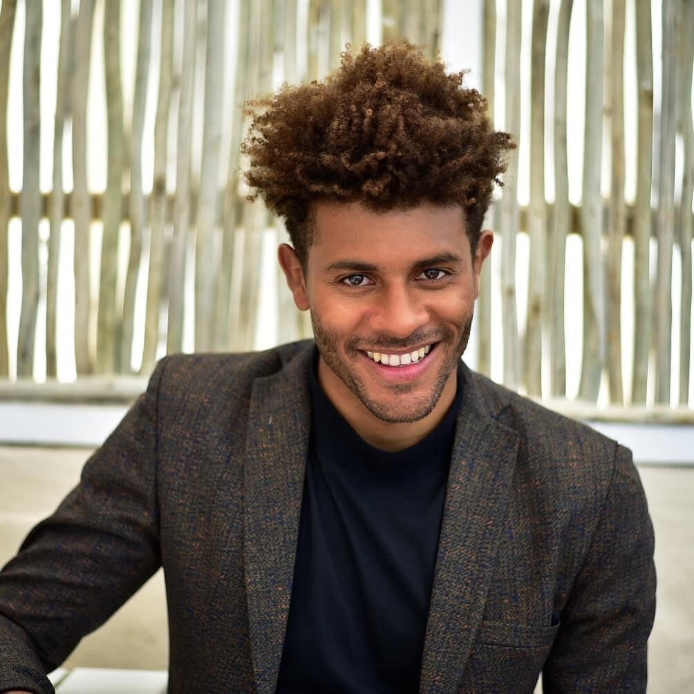 Antiraciste et marxiste d'origine strasbourgeoise, Joris vulgarise l ...