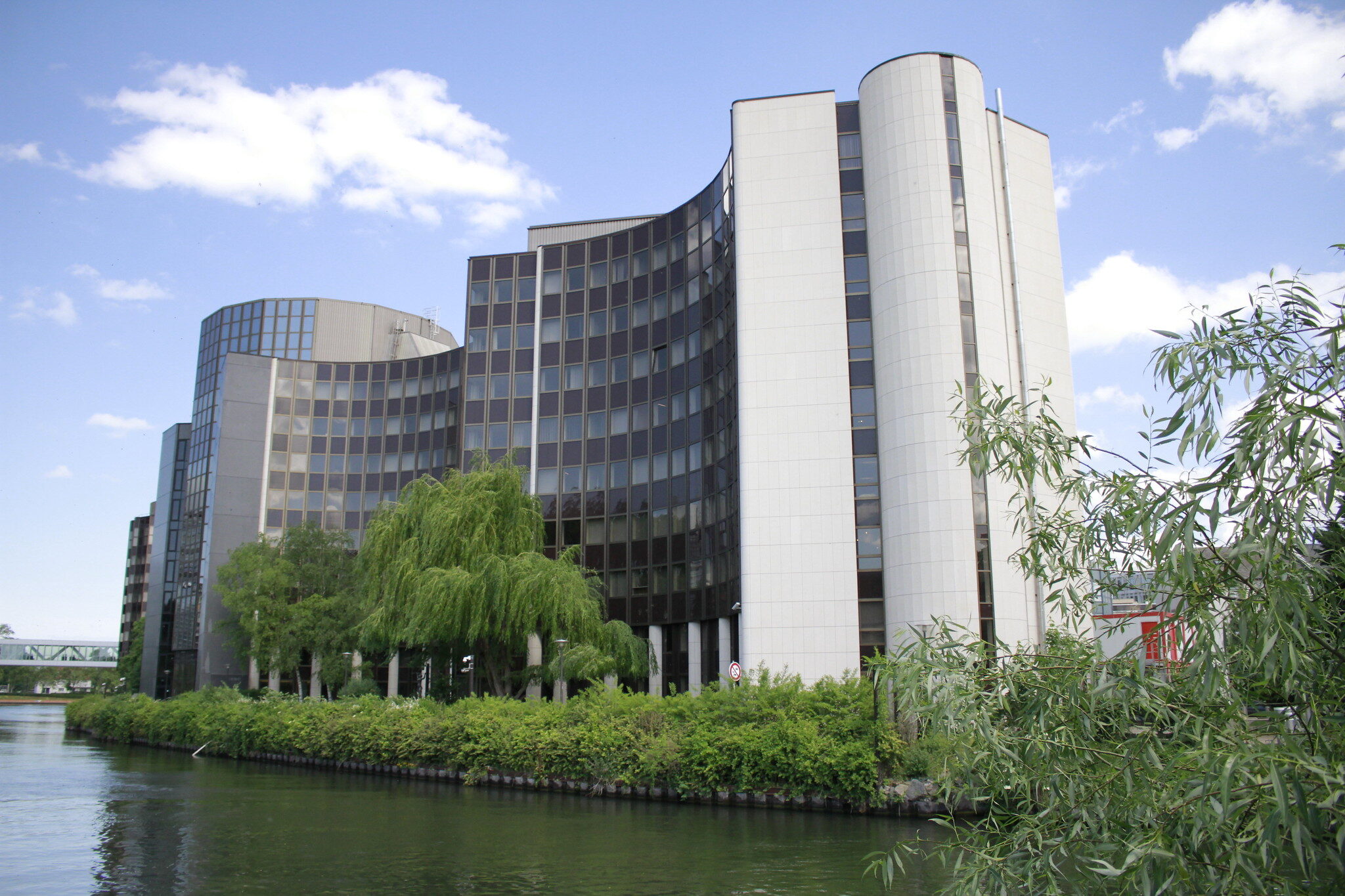 Achat du bâtiment Osmose : le Parlement européen doit se prononcer d ...