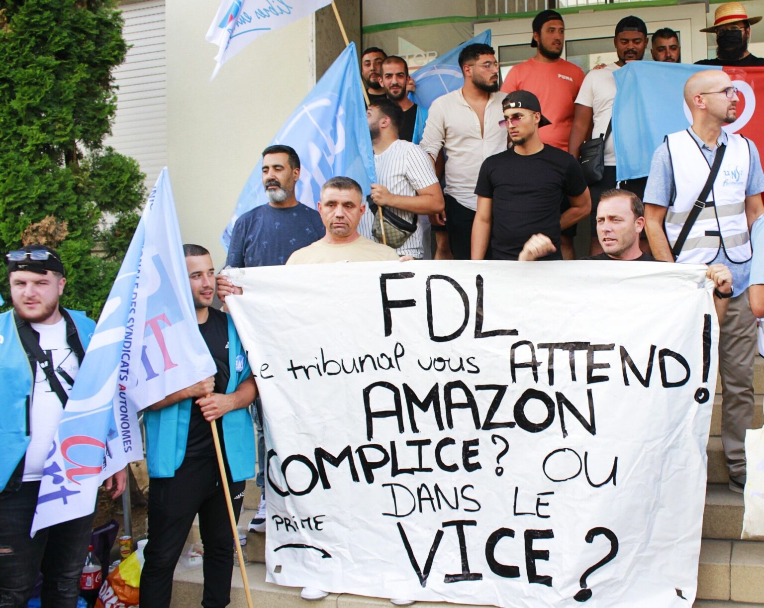 Pour les livreurs de Fast Despatch, des paies erratiques, une situation ...